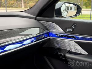 BMW 750 2024 in Gulbene, with an engine capacity of 4.40 L and mileage of 37 thousand km for 109990 €, photo 19 on AUTOMOTO.COM.LV