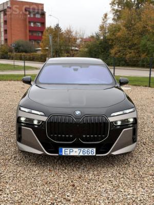 BMW 750 2024 in Gulbene, with an engine capacity of 4.40 L and mileage of 37 thousand km for 109990 €, photo 1 on AUTOMOTO.COM.LV