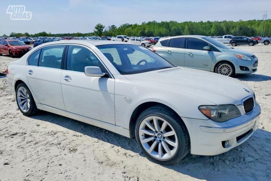 Balts BMW 750 2008 Šauļi, ar dzinēja tilpumu 4.80 L un nobraukumu 83 tūkst. km par 7500 €, foto 3 vietnē AUTOMOTO.COM.LV