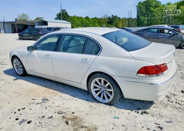 Balts BMW 750 2008 Šauļi, ar dzinēja tilpumu 4.80 L un nobraukumu 83 tūkst. km par 7500 €, foto 4 vietnē AUTOMOTO.COM.LV