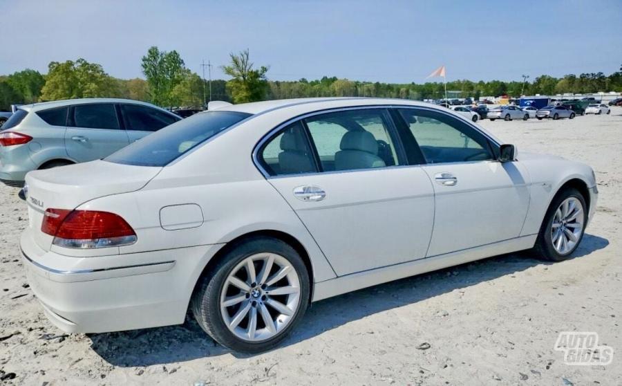 Balts BMW 750 2008 Šauļi, ar dzinēja tilpumu 4.80 L un nobraukumu 83 tūkst. km par 7500 €, foto 6 vietnē AUTOMOTO.COM.LV