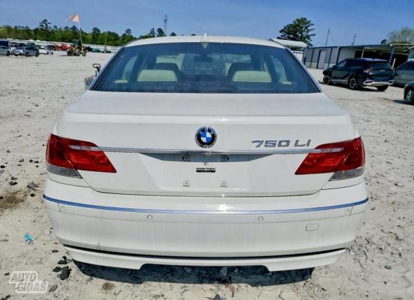 Balts BMW 750 2008 Šauļi, ar dzinēja tilpumu 4.80 L un nobraukumu 83 tūkst. km par 7500 €, foto 7 vietnē AUTOMOTO.COM.LV