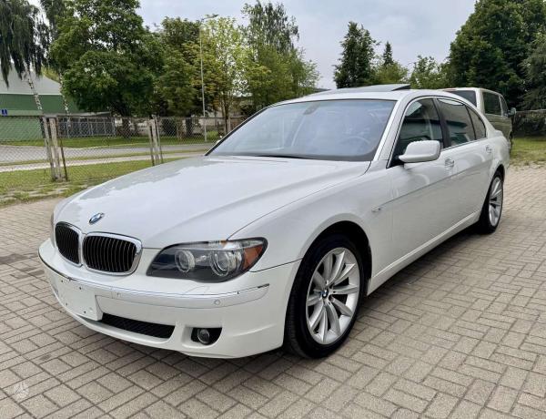 White BMW 750 2008 in Siauliai, with an engine capacity of 4.80 L and mileage of 133 thousand km for 9900 €, photo 2 on AUTOMOTO.COM.LV