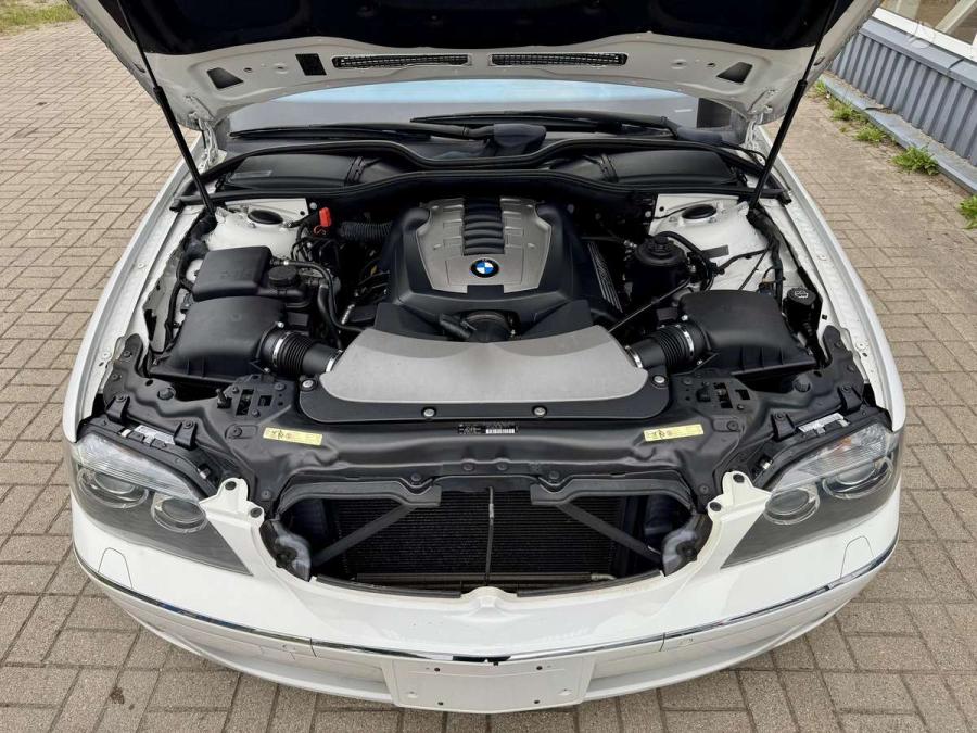 White BMW 750 2008 in Siauliai, with an engine capacity of 4.80 L and mileage of 133 thousand km for 9900 €, photo 22 on AUTOMOTO.COM.LV