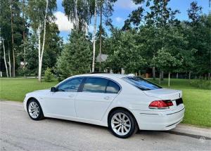 White BMW 750 2008 in Siauliai, with an engine capacity of 4.80 L and mileage of 133 thousand km for 9900 €, photo 27 on AUTOMOTO.COM.LV