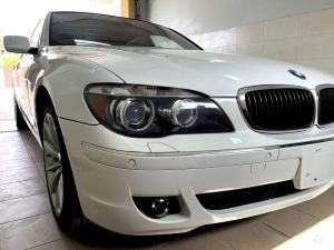 White BMW 750 2008 in Siauliai, with an engine capacity of 4.80 L and mileage of 133 thousand km for 9900 €, photo 31 on AUTOMOTO.COM.LV