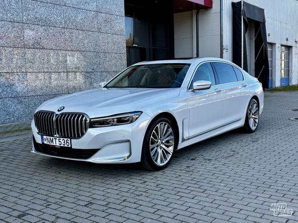 White BMW 750 2021 in Klaipeda, with an engine capacity of 4.40 L and mileage of 139 thousand km for 39450 €, photo 1 on AUTOMOTO.COM.LV