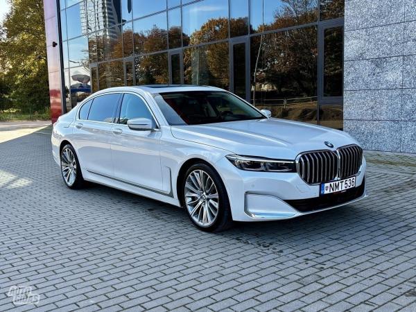 White BMW 750 2021 in Klaipeda, with an engine capacity of 4.40 L and mileage of 139 thousand km for 39450 €, photo 2 on AUTOMOTO.COM.LV