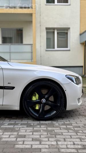 White BMW 750 2009 in Riga, with an engine capacity of 4.40 L and mileage of 214 thousand km for 11500 €, photo 9 on AUTOMOTO.COM.LV