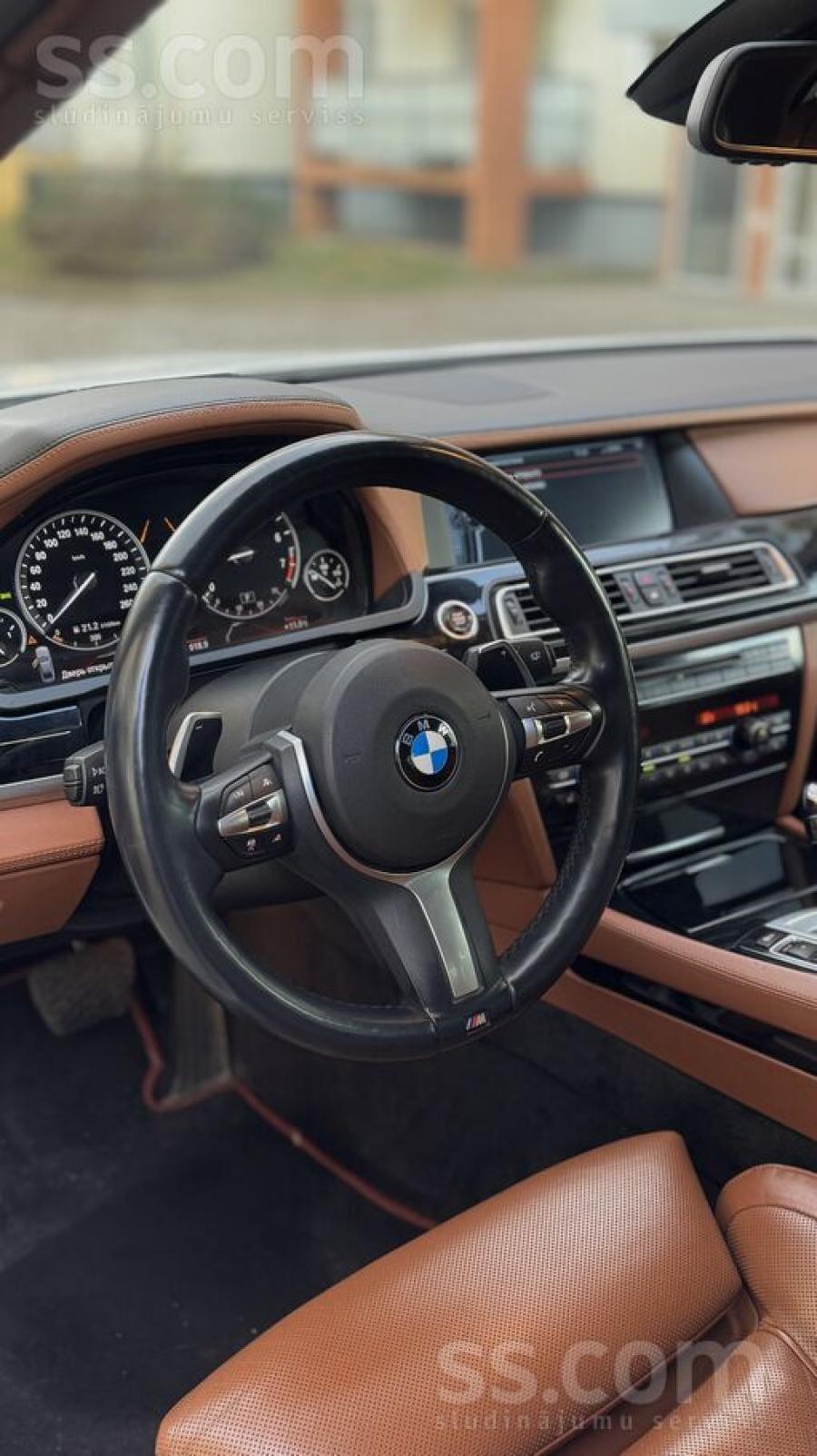 White BMW 750 2009 in Riga, with an engine capacity of 4.40 L and mileage of 214 thousand km for 11500 €, photo 17 on AUTOMOTO.COM.LV