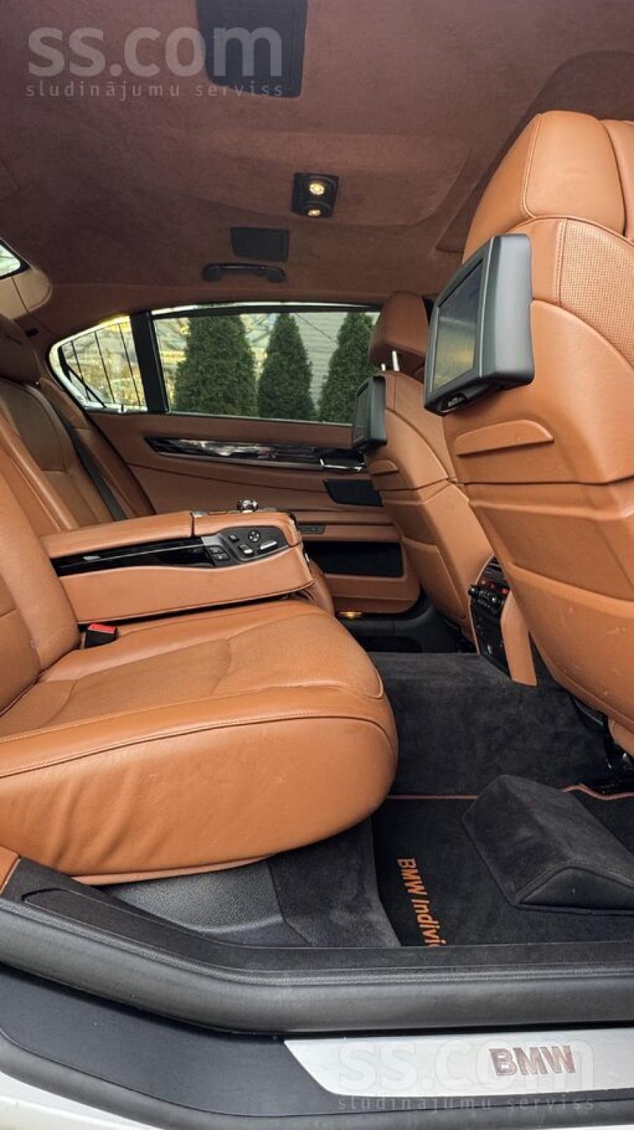 Balts BMW 750 2009 Rīga, ar dzinēja tilpumu 4.40 L un nobraukumu 214 tūkst. km par 11700 €, foto 10 vietnē AUTOMOTO.COM.LV
