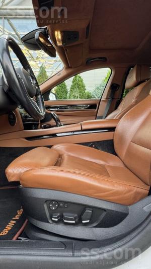Balts BMW 750 2009 Rīga, ar dzinēja tilpumu 4.40 L un nobraukumu 214 tūkst. km par 11700 €, foto 16 vietnē AUTOMOTO.COM.LV