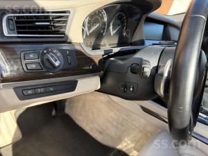 Balts BMW 750 2009 Rīga, ar dzinēja tilpumu 4.40 L un nobraukumu 193 tūkst. km par 2900 €, foto 8 vietnē AUTOMOTO.COM.LV