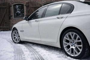 Balts BMW 750 2010 Klaipėda, ar dzinēja tilpumu 4.40 L un nobraukumu 171 tūkst. km par 9990 €, foto 8 vietnē AUTOMOTO.COM.LV