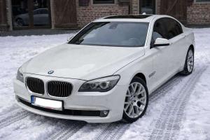 Balts BMW 750 2010 Klaipėda, ar dzinēja tilpumu 4.40 L un nobraukumu 171 tūkst. km par 9950 €, foto 2 vietnē AUTOMOTO.COM.LV