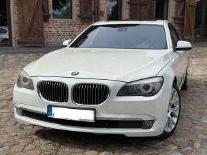 White BMW 750 2010 in Klaipeda, with an engine capacity of 4.40 L and mileage of 171 thousand km for 9400 €, photo 7 on AUTOMOTO.COM.LV