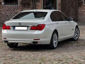 White BMW 750 2010 in Klaipeda, with an engine capacity of 4.40 L and mileage of 171 thousand km for 9400 €, photo 9 on AUTOMOTO.COM.LV