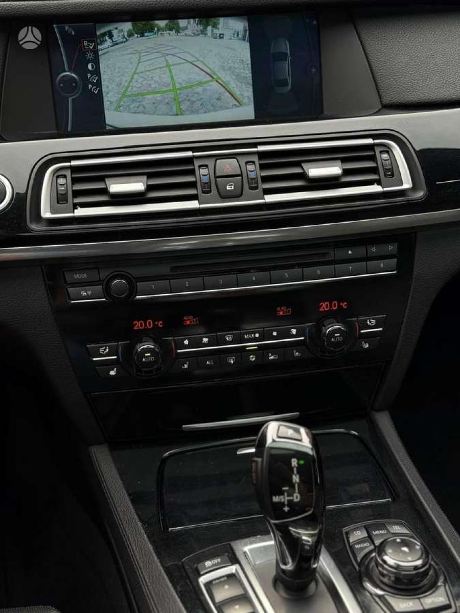 White BMW 750 2010 in Klaipeda, with an engine capacity of 4.40 L and mileage of 171 thousand km for 9400 €, photo 18 on AUTOMOTO.COM.LV