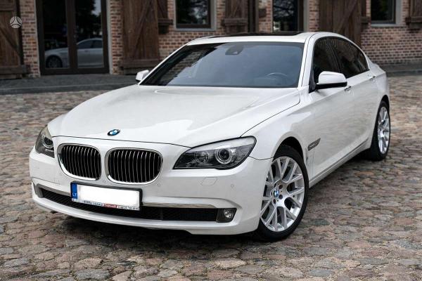 Balts BMW 750 2010 Klaipėda, ar dzinēja tilpumu 4.40 L un nobraukumu 171 tūkst. km par 8700 €, foto 6 vietnē AUTOMOTO.COM.LV