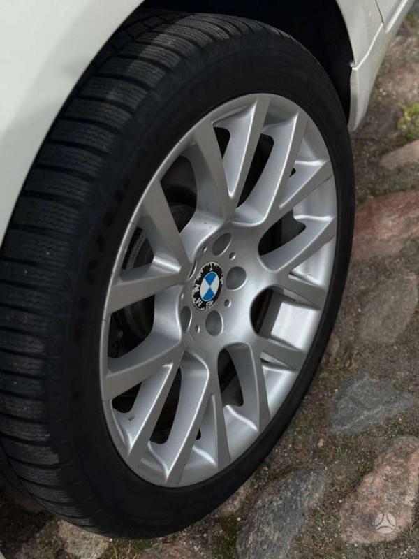 Balts BMW 750 2010 Klaipėda, ar dzinēja tilpumu 4.40 L un nobraukumu 171 tūkst. km par 8700 €, foto 9 vietnē AUTOMOTO.COM.LV