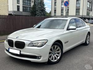 Balts BMW 750 2011 Kauņa, ar dzinēja tilpumu 4.40 L un nobraukumu 200 tūkst. km par 5650 €, foto  vietnē AUTOMOTO.COM.LV
