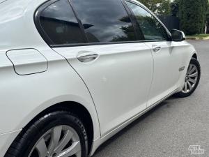 Белый БМВ 750 2011 в Каунас, объемом двигателя 4.40 л и пробегом 200 тыс. км за 5650 €, фото 11 на AUTOMOTO.COM.LV