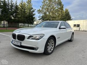 White BMW 750 2011 in Jonava, with an engine capacity of 4.40 L and mileage of 200 thousand km for 6500 €, photo  on AUTOMOTO.COM.LV