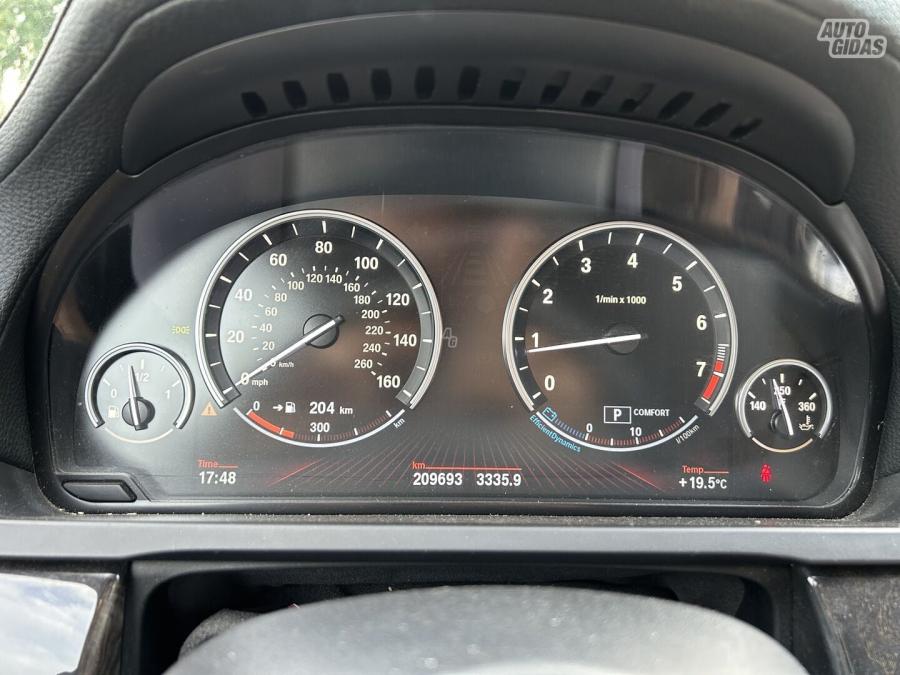 White BMW 750 2011 in Jonava, with an engine capacity of 4.40 L and mileage of 200 thousand km for 6500 €, photo 9 on AUTOMOTO.COM.LV