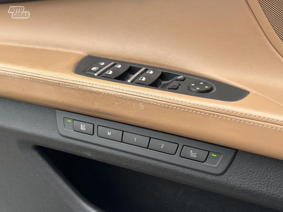 Balts BMW 750 2011 Kauņa, ar dzinēja tilpumu 4.40 L un nobraukumu 200 tūkst. km par 5000 €, foto 27 vietnē AUTOMOTO.COM.LV