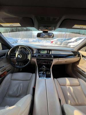 Balts BMW 750 2013 Viļņa, ar dzinēja tilpumu 4.40 L un nobraukumu 201 tūkst. km par 8800 €, foto 11 vietnē AUTOMOTO.COM.LV