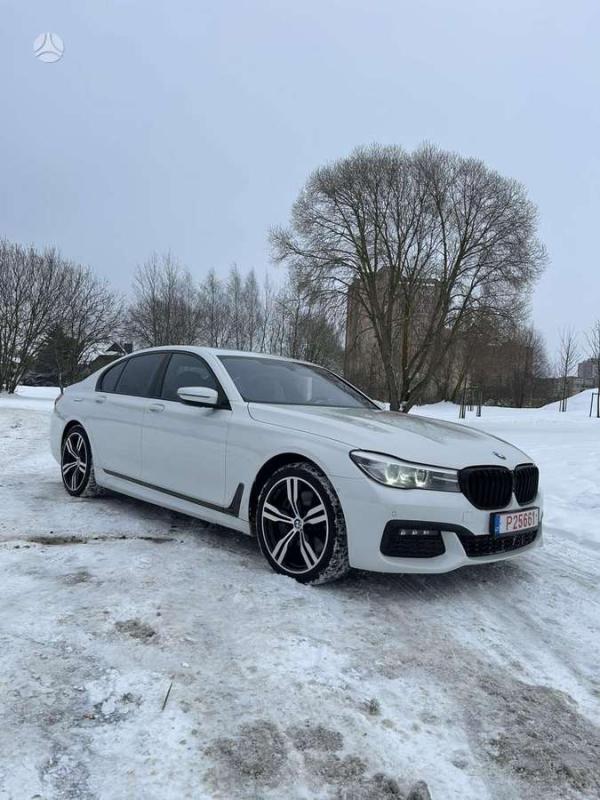 Balts BMW 750 2016 Panevēža, ar dzinēja tilpumu 4.40 L un nobraukumu 125 tūkst. km par 25000 €, foto 1 vietnē AUTOMOTO.COM.LV