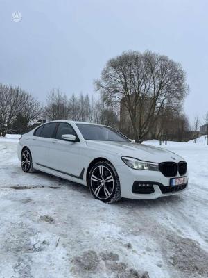 Balts BMW 750 2016 Panevēža, ar dzinēja tilpumu 4.40 L un nobraukumu 125 tūkst. km par 25000 €, foto  vietnē AUTOMOTO.COM.LV
