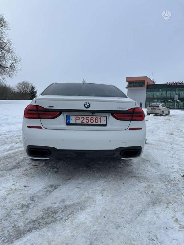 Balts BMW 750 2016 Panevēža, ar dzinēja tilpumu 4.40 L un nobraukumu 125 tūkst. km par 25000 €, foto 2 vietnē AUTOMOTO.COM.LV