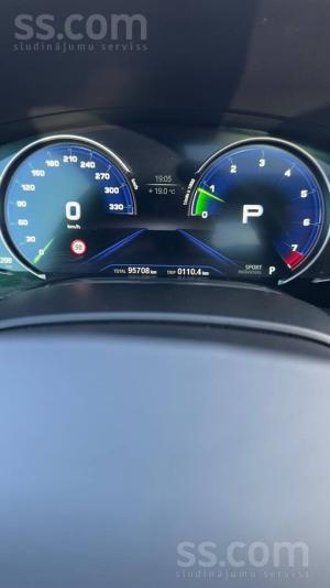 White BMW 750 2016 in Riga, with an engine capacity of 4.40 L and mileage of 96 thousand km for 24990 €, photo 14 on AUTOMOTO.COM.LV