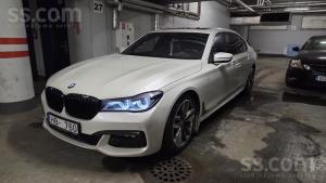 White BMW 750 2016 in Riga, with an engine capacity of 4.40 L and mileage of 173 thousand km for 31750 €, photo 6 on AUTOMOTO.COM.LV