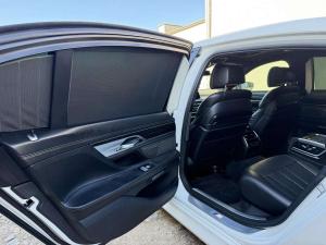 White BMW 750 2016 in Vilnius, with an engine capacity of 4.40 L and mileage of 148 thousand km for 15999 €, photo 27 on AUTOMOTO.COM.LV