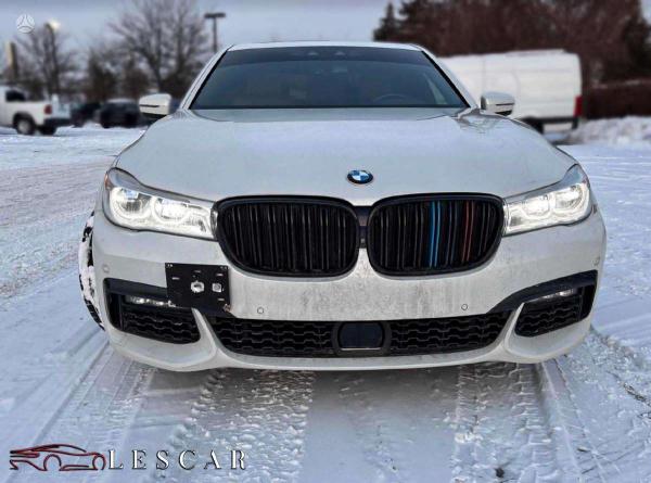 White BMW 750 2017 in Vilnius, with an engine capacity of 4.40 L and mileage of 57 thousand km for 23500 €, photo 2 on AUTOMOTO.COM.LV