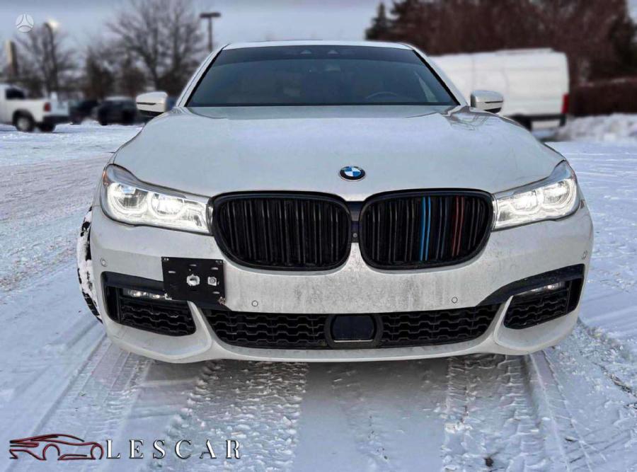 Balts BMW 750 2017 Viļņa, ar dzinēja tilpumu 4.40 L un nobraukumu 57 tūkst. km par 23500 €, foto 2 vietnē AUTOMOTO.COM.LV
