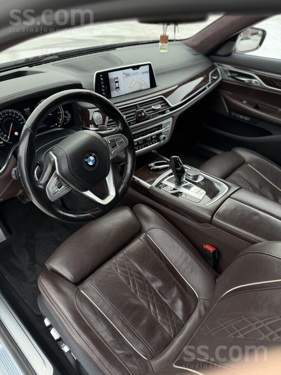 Balts BMW 750 2017 Saldus, ar dzinēja tilpumu 4.40 L un nobraukumu 280 tūkst. km par 22000 €, foto 6 vietnē AUTOMOTO.COM.LV