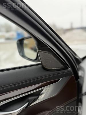 Balts BMW 750 2017 Saldus, ar dzinēja tilpumu 4.40 L un nobraukumu 280 tūkst. km par 22000 €, foto 11 vietnē AUTOMOTO.COM.LV