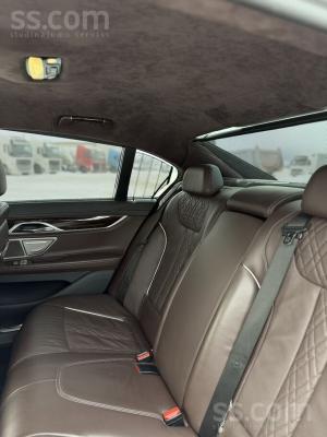 Balts BMW 750 2017 Saldus, ar dzinēja tilpumu 4.40 L un nobraukumu 280 tūkst. km par 22000 €, foto 13 vietnē AUTOMOTO.COM.LV