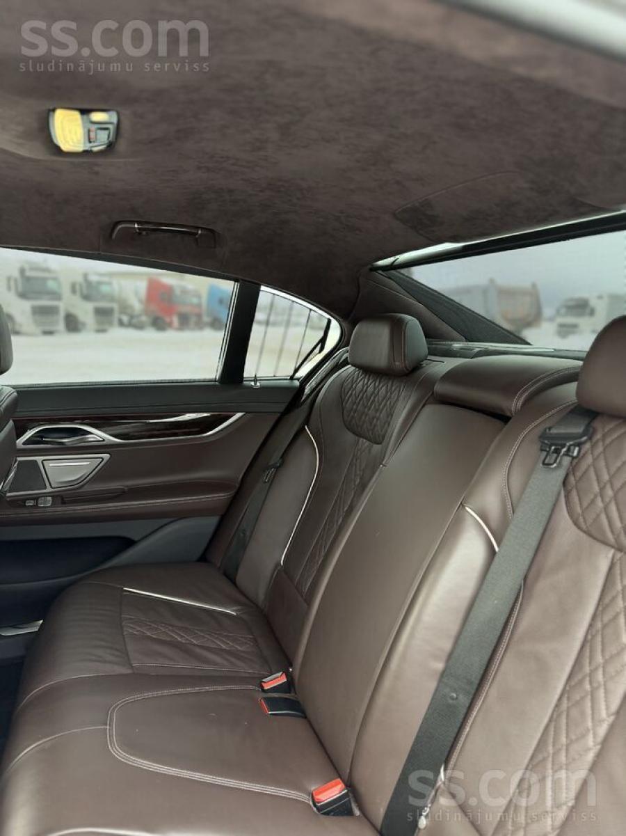Balts BMW 750 2017 Saldus, ar dzinēja tilpumu 4.40 L un nobraukumu 280 tūkst. km par 22000 €, foto 13 vietnē AUTOMOTO.COM.LV