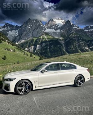 White BMW 750 2017 in Riga, with an engine capacity of 4.40 L and mileage of 139 thousand km for 39993 €, photo  on AUTOMOTO.COM.LV