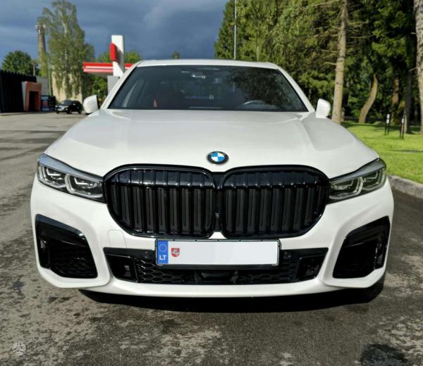 Balts BMW 750 2021 Anykščiai, ar dzinēja tilpumu 4.40 L un nobraukumu 67 tūkst. km par 42999 €, foto 2 vietnē AUTOMOTO.COM.LV