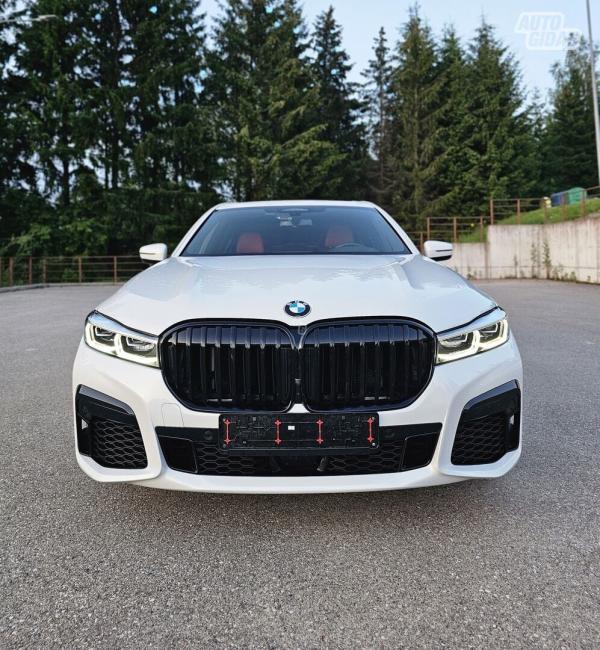 Balts BMW 750 2021 Anykščiai, ar dzinēja tilpumu 4.40 L un nobraukumu 68 tūkst. km par 41000 €, foto 3 vietnē AUTOMOTO.COM.LV