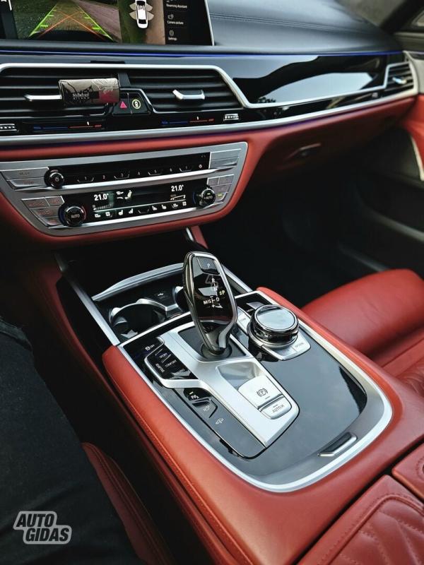 Balts BMW 750 2021 Anykščiai, ar dzinēja tilpumu 4.40 L un nobraukumu 68 tūkst. km par 41000 €, foto 9 vietnē AUTOMOTO.COM.LV