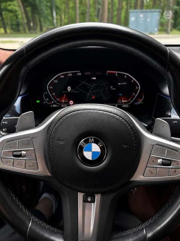 Balts BMW 750 2021 Alīta, ar dzinēja tilpumu 4.40 L un nobraukumu 107 tūkst. km par 38900 €, foto 10 vietnē AUTOMOTO.COM.LV