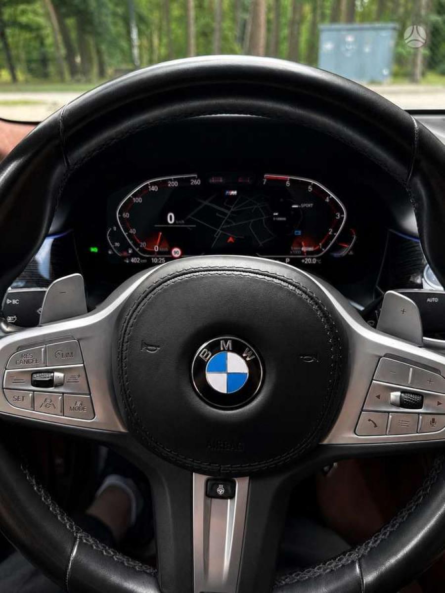 Balts BMW 750 2021 Alīta, ar dzinēja tilpumu 4.40 L un nobraukumu 107 tūkst. km par 38900 €, foto 10 vietnē AUTOMOTO.COM.LV