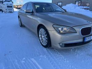 Dzeltens BMW 750 2010 Rietavas, ar dzinēja tilpumu 4.40 L un nobraukumu 313 tūkst. km par 5000 €, foto 4 vietnē AUTOMOTO.COM.LV