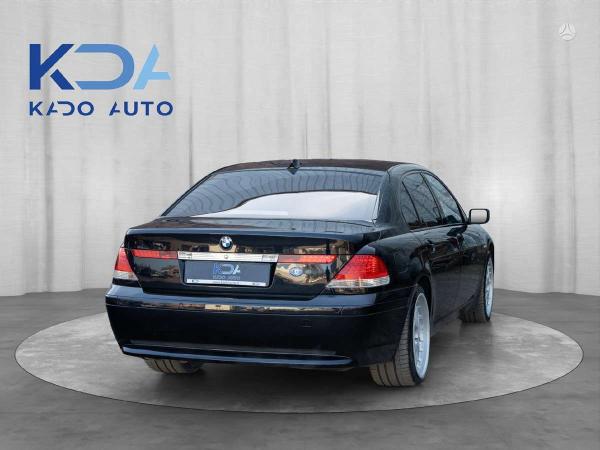 Black BMW 760 2004 in Marijampole, with an engine capacity of 5.97 L and mileage of 231 thousand km for 8450 €, photo 10 on AUTOMOTO.COM.LV